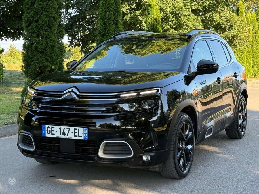 Black Citroen C5 Aircross 2022 in Taurage, with an engine capacity of 1.50 L and mileage of 214 thousand km for 12500 €, photo 3 on AUTOMOTO.COM.LV