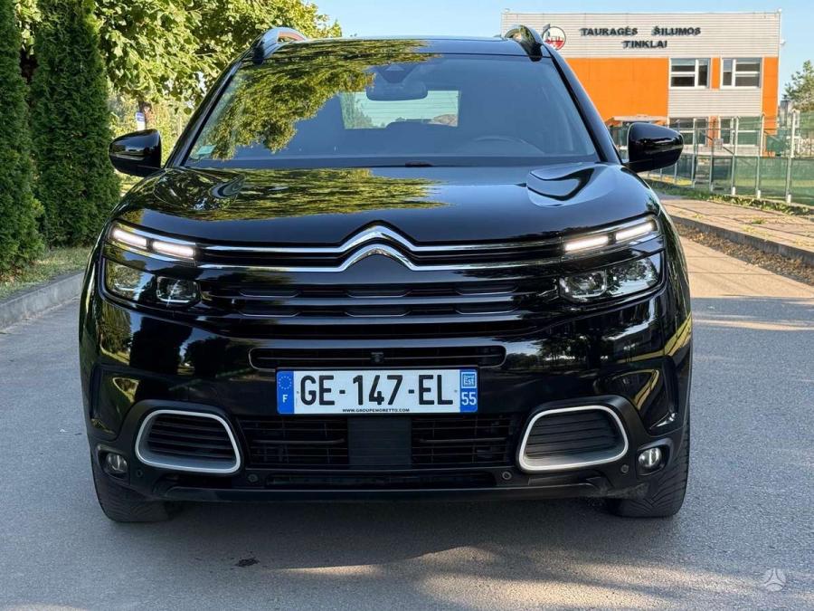 Black Citroen C5 Aircross 2022 in Taurage, with an engine capacity of 1.50 L and mileage of 214 thousand km for 12500 €, photo 5 on AUTOMOTO.COM.LV