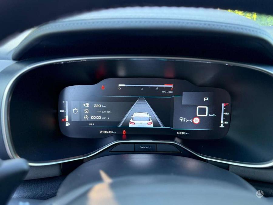 Black Citroen C5 Aircross 2022 in Taurage, with an engine capacity of 1.50 L and mileage of 214 thousand km for 12500 €, photo 19 on AUTOMOTO.COM.LV
