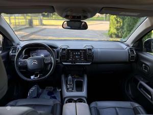 Black Citroen C5 Aircross 2022 in Taurage, with an engine capacity of 1.50 L and mileage of 214 thousand km for 12500 €, photo 20 on AUTOMOTO.COM.LV