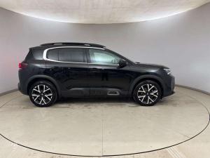 Black Citroen C5 Aircross 2022 in Vilnius, with an engine capacity of 1.20 L and mileage of 105 thousand km for 17730 €, photo 4 on AUTOMOTO.COM.LV