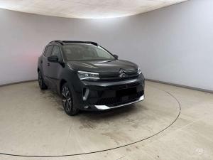 Black Citroen C5 Aircross 2022 in Vilnius, with an engine capacity of 1.20 L and mileage of 105 thousand km for 17730 €, photo 5 on AUTOMOTO.COM.LV