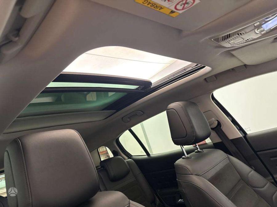 Black Citroen C5 Aircross 2022 in Vilnius, with an engine capacity of 1.20 L and mileage of 105 thousand km for 17730 €, photo 14 on AUTOMOTO.COM.LV