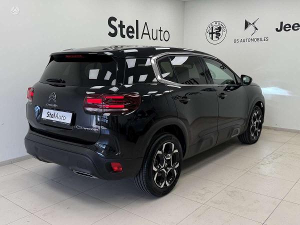 Melns Citroen C5 Aircross 2023 Viļņa, ar dzinēja tilpumu 1.50 L un nobraukumu 33 tūkst. km par 21990 €, foto 5 vietnē AUTOMOTO.COM.LV