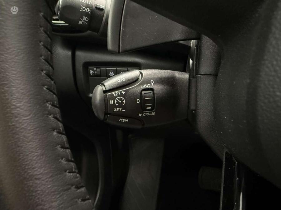Melns Citroen C5 Aircross 2023 Viļņa, ar dzinēja tilpumu 1.50 L un nobraukumu 33 tūkst. km par 21990 €, foto 17 vietnē AUTOMOTO.COM.LV