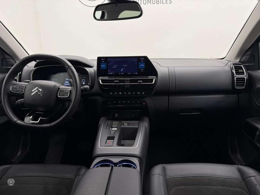 Melns Citroen C5 Aircross 2023 Viļņa, ar dzinēja tilpumu 1.50 L un nobraukumu 33 tūkst. km par 21990 €, foto 32 vietnē AUTOMOTO.COM.LV