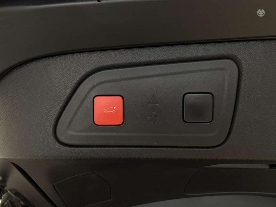 Melns Citroen C5 Aircross 2023 Viļņa, ar dzinēja tilpumu 1.50 L un nobraukumu 33 tūkst. km par 21990 €, foto 34 vietnē AUTOMOTO.COM.LV