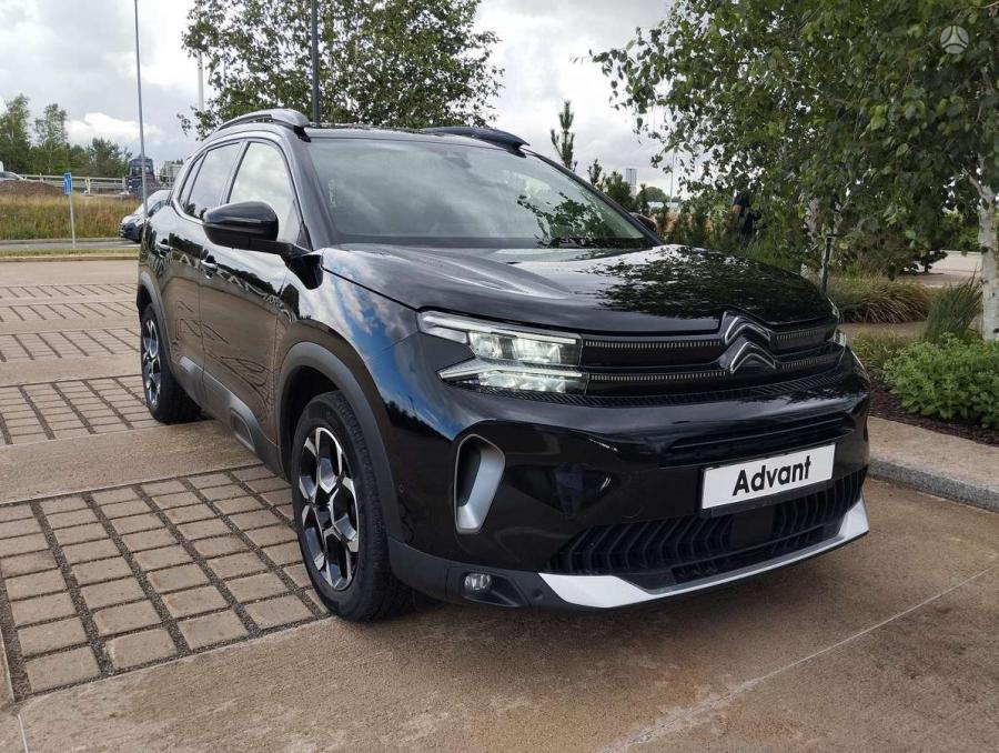 Melns Citroen C5 Aircross 2023 Viļņa, ar dzinēja tilpumu 1.20 L un nobraukumu 94 tūkst. km par 18140 €, foto 3 vietnē AUTOMOTO.COM.LV