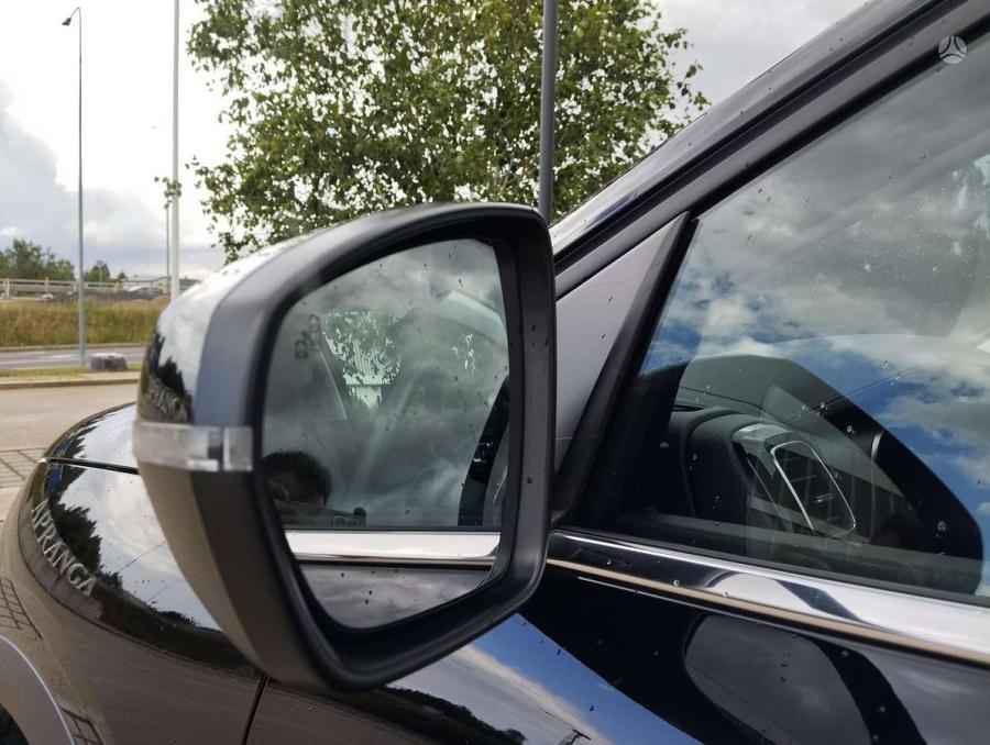 Melns Citroen C5 Aircross 2023 Viļņa, ar dzinēja tilpumu 1.20 L un nobraukumu 94 tūkst. km par 18140 €, foto 7 vietnē AUTOMOTO.COM.LV