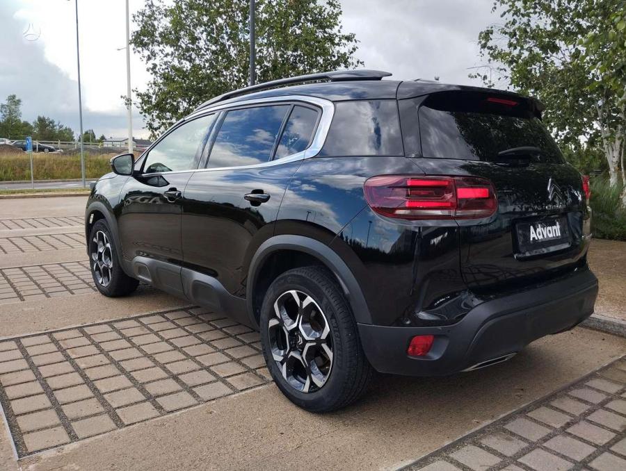 Melns Citroen C5 Aircross 2023 Viļņa, ar dzinēja tilpumu 1.20 L un nobraukumu 94 tūkst. km par 18140 €, foto 9 vietnē AUTOMOTO.COM.LV