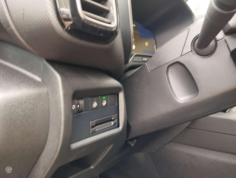 Melns Citroen C5 Aircross 2023 Viļņa, ar dzinēja tilpumu 1.20 L un nobraukumu 94 tūkst. km par 18140 €, foto 14 vietnē AUTOMOTO.COM.LV