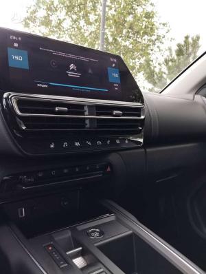 Melns Citroen C5 Aircross 2023 Viļņa, ar dzinēja tilpumu 1.20 L un nobraukumu 94 tūkst. km par 18140 €, foto 15 vietnē AUTOMOTO.COM.LV