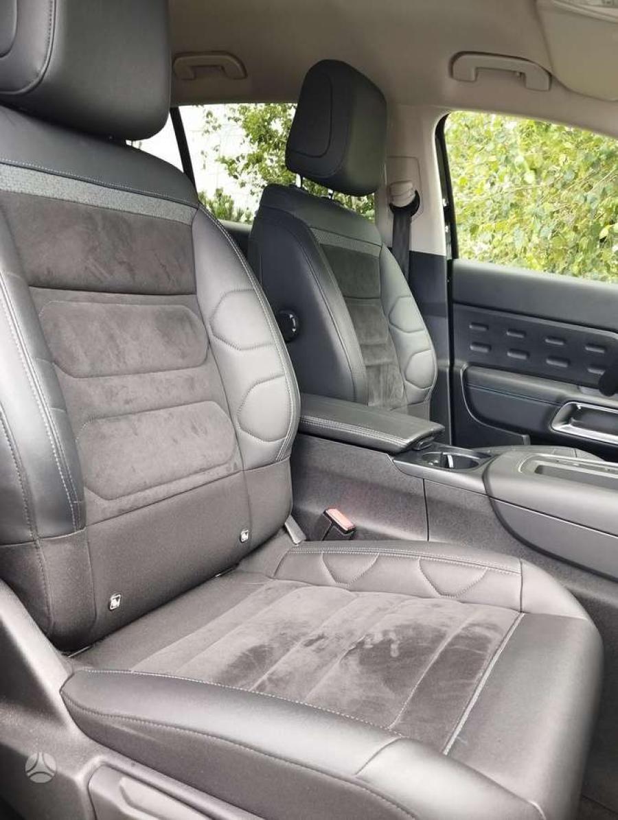 Melns Citroen C5 Aircross 2023 Viļņa, ar dzinēja tilpumu 1.20 L un nobraukumu 94 tūkst. km par 18140 €, foto 18 vietnē AUTOMOTO.COM.LV