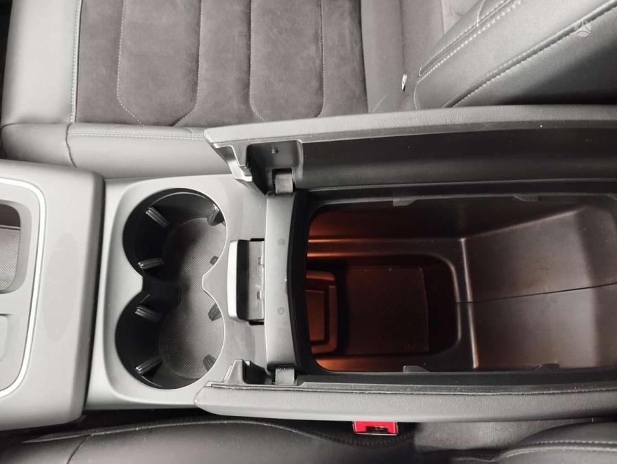 Melns Citroen C5 Aircross 2023 Viļņa, ar dzinēja tilpumu 1.20 L un nobraukumu 94 tūkst. km par 18140 €, foto 19 vietnē AUTOMOTO.COM.LV