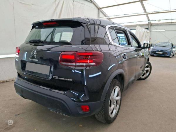 Melns Citroen C5 Aircross 2023 Viļņa, ar dzinēja tilpumu 1.50 L un nobraukumu 166 tūkst. km par 15855 €, foto 2 vietnē AUTOMOTO.COM.LV