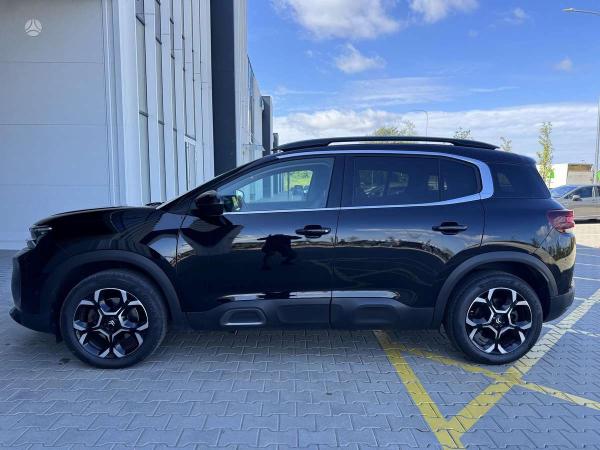 Melns Citroen C5 Aircross 2023 Viļņa, ar dzinēja tilpumu 1.20 L un nobraukumu 115 tūkst. km par 16783 €, foto 3 vietnē AUTOMOTO.COM.LV