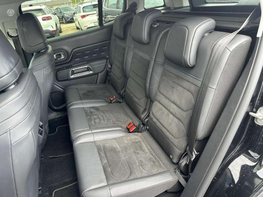 Melns Citroen C5 Aircross 2023 Viļņa, ar dzinēja tilpumu 1.20 L un nobraukumu 96 tūkst. km par 17490 €, foto 16 vietnē AUTOMOTO.COM.LV