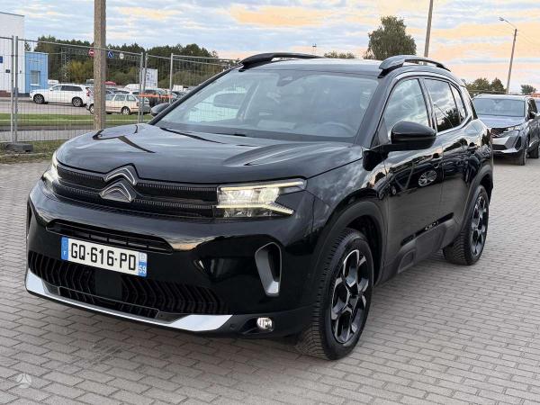 Black Citroen C5 Aircross 2023 in Marijampole, with an engine capacity of 1.20 L and mileage of 124 thousand km for 15972 €, photo 1 on AUTOMOTO.COM.LV