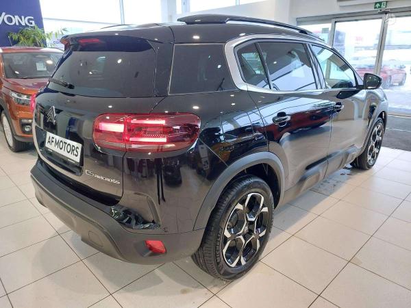 Melns Citroen C5 Aircross 2025 Kauņa, ar dzinēja tilpumu 1.50 L un nobraukumu 21 tūkst. km par 26788 €, foto 3 vietnē AUTOMOTO.COM.LV