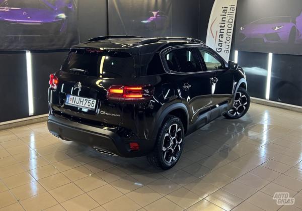 Melns Citroen C5 Aircross 2025 Avižieniai, ar dzinēja tilpumu 1.50 L un nobraukumu 34 tūkst. km par 24500 €, foto 2 vietnē AUTOMOTO.COM.LV