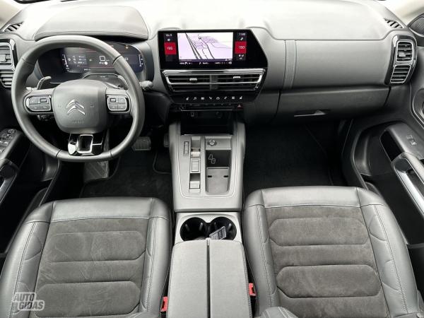 Melns Citroen C5 Aircross 2025 Avižieniai, ar dzinēja tilpumu 1.50 L un nobraukumu 34 tūkst. km par 24500 €, foto 3 vietnē AUTOMOTO.COM.LV