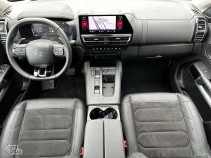 Black Citroen C5 Aircross 2025 in Avizieniai, with an engine capacity of 1.50 L and mileage of 34 thousand km for 24500 €, photo 4 on AUTOMOTO.COM.LV