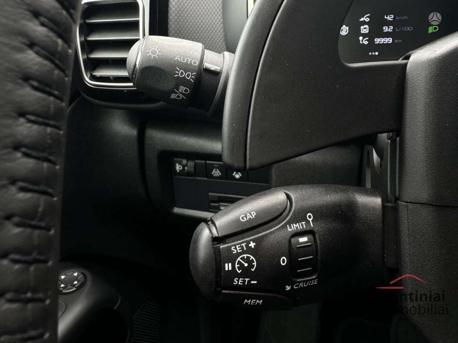 Melns Citroen C5 Aircross 2025 Viļņa, ar dzinēja tilpumu 1.50 L un nobraukumu 34 tūkst. km par 24500 €, foto 12 vietnē AUTOMOTO.COM.LV