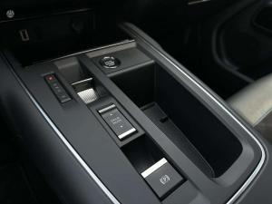Melns Citroen C5 Aircross 2025 Viļņa, ar dzinēja tilpumu 1.50 L un nobraukumu 34 tūkst. km par 24500 €, foto 20 vietnē AUTOMOTO.COM.LV