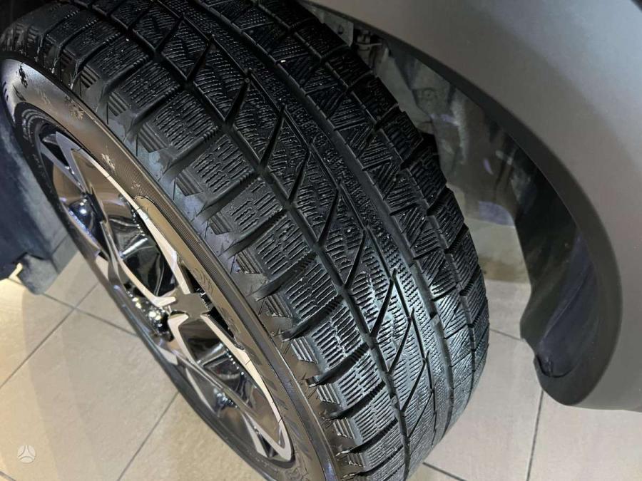 Melns Citroen C5 Aircross 2025 Viļņa, ar dzinēja tilpumu 1.50 L un nobraukumu 34 tūkst. km par 24500 €, foto 28 vietnē AUTOMOTO.COM.LV