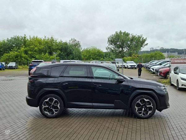 Melns Citroen C5 Aircross 2026 Viļņa, ar dzinēja tilpumu 1.60 L un nobraukumu 14 tūkst. km par 39900 €, foto 5 vietnē AUTOMOTO.COM.LV