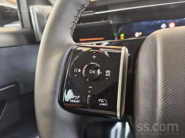 Black Citroen C5 Aircross 2026 in Riga, with an engine capacity of 1.20 L and mileage of 0 thousand km for 34740 €, photo 11 on AUTOMOTO.COM.LV
