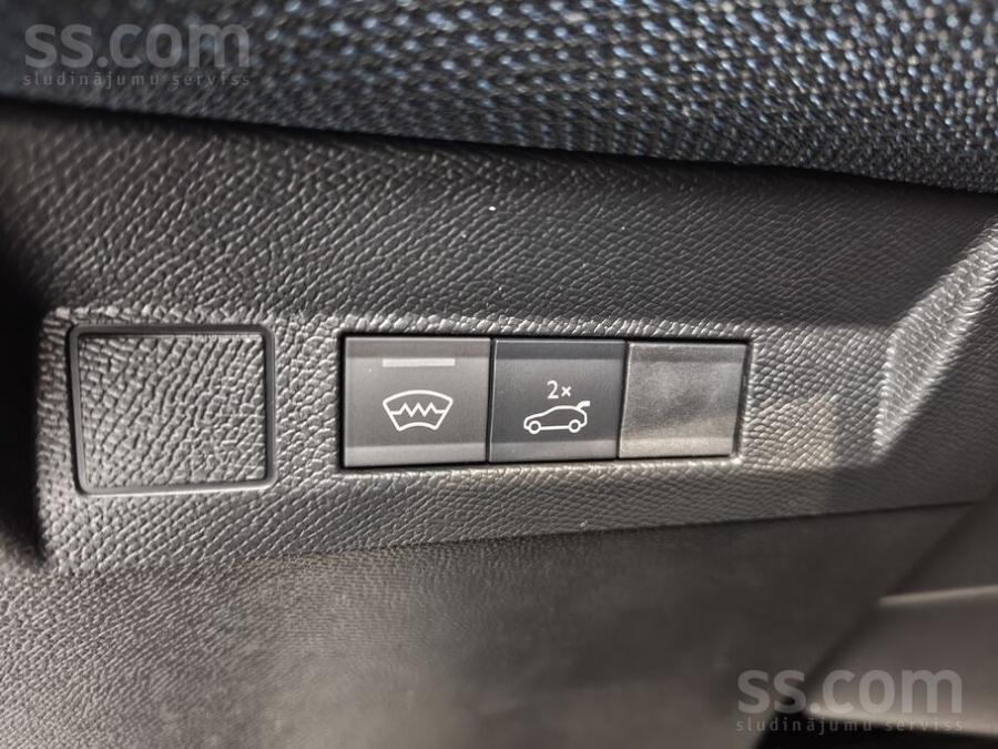 Melns Citroen C5 Aircross 2026 Rīga, ar dzinēja tilpumu 1.20 L un nobraukumu 0 tūkst. km par 34740 €, foto 17 vietnē AUTOMOTO.COM.LV
