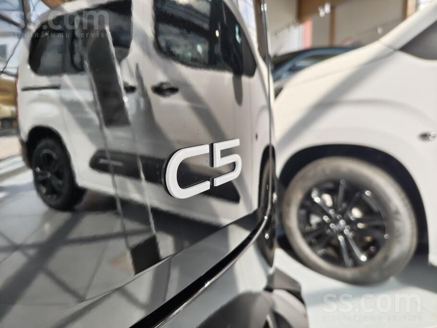 Melns Citroen C5 Aircross 2026 Rīga, ar dzinēja tilpumu 1.20 L un nobraukumu 0 tūkst. km par 34740 €, foto 21 vietnē AUTOMOTO.COM.LV