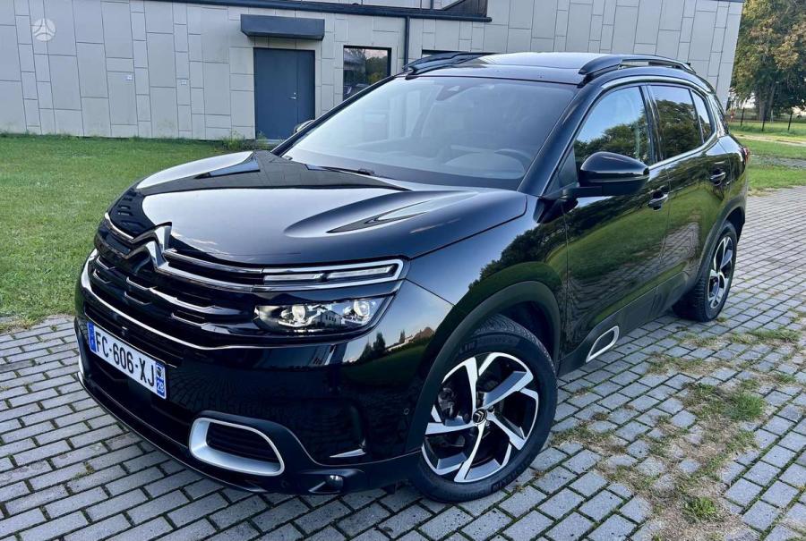 Melns Citroen C5 Aircross 2018 Tauragė, ar dzinēja tilpumu 1.60 L un nobraukumu 140 tūkst. km par 12600 €, foto 1 vietnē AUTOMOTO.COM.LV