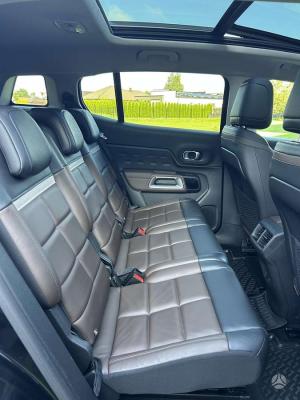 Melns Citroen C5 Aircross 2018 Tauragė, ar dzinēja tilpumu 1.60 L un nobraukumu 140 tūkst. km par 12600 €, foto 11 vietnē AUTOMOTO.COM.LV