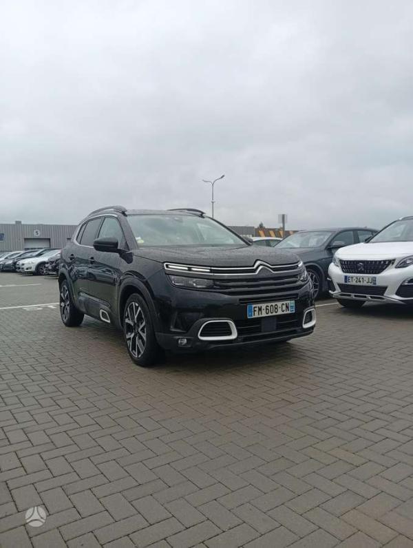 Citroen C5 Aircross 2019 in Taurage on AUTOMOTO.COM.LV Black Citroen C5 Aircross 2019 in Taurage, with an engine capacity of 1.50 L and mileage of 209 thousand km for 11500 €, photo 4 on AUTOMOTO.COM.LV