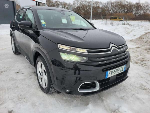 Black Citroen C5 Aircross 2020 in Taurage, with an engine capacity of 1.50 L and mileage of 184 thousand km for 9800 €, photo 2 on AUTOMOTO.COM.LV