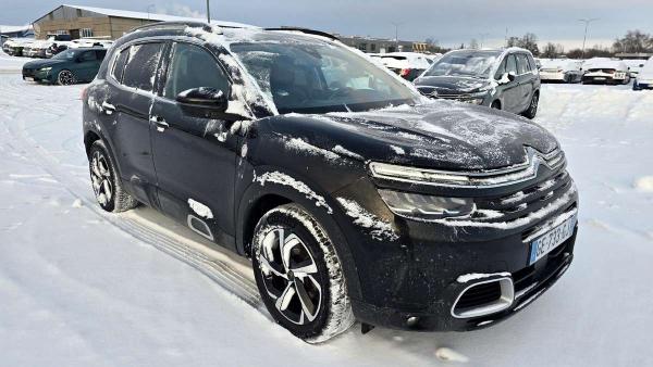 Melns Citroen C5 Aircross 2022 Tauragė, ar dzinēja tilpumu 1.50 L un nobraukumu 164 tūkst. km par 14520 €, foto 2 vietnē AUTOMOTO.COM.LV