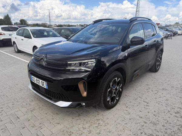 Black Citroen C5 Aircross 2023 in Taurage, with an engine capacity of 1.50 L and mileage of 159 thousand km for 13200 €, photo 1 on AUTOMOTO.COM.LV