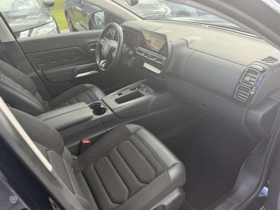 Melns Citroen C5 Aircross 2023 Tauragė, ar dzinēja tilpumu 1.50 L un nobraukumu 159 tūkst. km par 13200 €, foto 7 vietnē AUTOMOTO.COM.LV