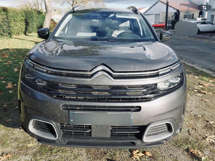Melns Citroen C5 Aircross 2021 Viļņa, ar dzinēja tilpumu 1.50 L un nobraukumu 189 tūkst. km par 11690 €, foto 27 vietnē AUTOMOTO.COM.LV