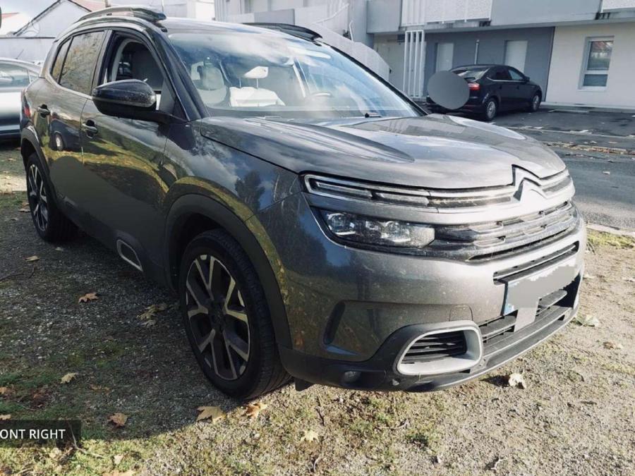Melns Citroen C5 Aircross 2021 Viļņa, ar dzinēja tilpumu 1.50 L un nobraukumu 189 tūkst. km par 11690 €, foto 28 vietnē AUTOMOTO.COM.LV