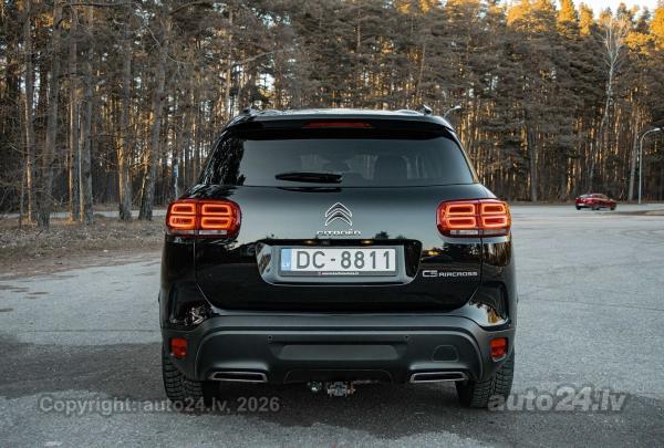 Черный Ситроен C5 Aircross 2020 в Юрмала, объемом двигателя 1.50 л и пробегом 107 тыс. км за 15200 €, фото 3 на AUTOMOTO.COM.LV