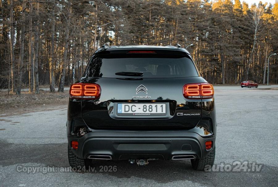 Black Citroen C5 Aircross 2020 in Jurmala, with an engine capacity of 1.50 L and mileage of 107 thousand km for 15200 €, photo 4 on AUTOMOTO.COM.LV