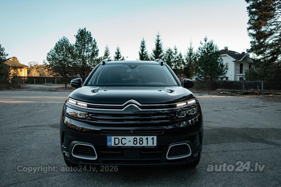 Black Citroen C5 Aircross 2020 in Jurmala, with an engine capacity of 1.50 L and mileage of 107 thousand km for 15200 €, photo 5 on AUTOMOTO.COM.LV