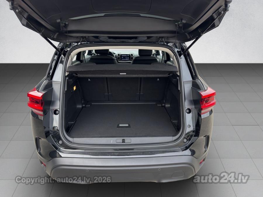 Black Citroen C5 Aircross 2022 in Johvi, with an engine capacity of 1.50 L and mileage of 36 thousand km for 19900 €, photo 15 on AUTOMOTO.COM.LV