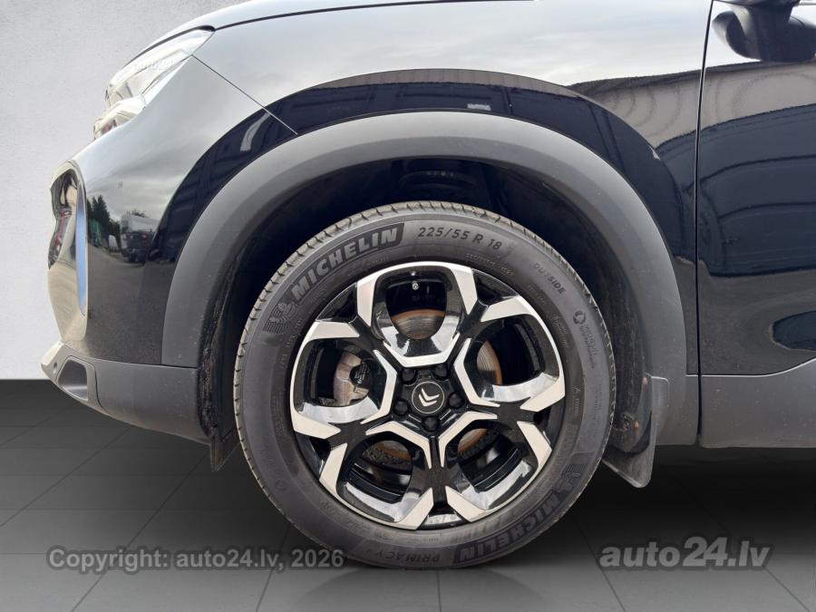 Black Citroen C5 Aircross 2022 in Johvi, with an engine capacity of 1.50 L and mileage of 36 thousand km for 19900 €, photo 16 on AUTOMOTO.COM.LV