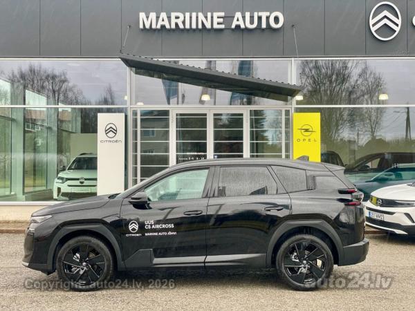 Melns Citroen C5 Aircross 2025 Jehvi, ar dzinēja tilpumu 1.20 L un nobraukumu 2 tūkst. km par 31900 €, foto 1 vietnē AUTOMOTO.COM.LV