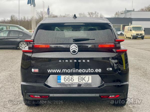 Melns Citroen C5 Aircross 2025 Jehvi, ar dzinēja tilpumu 1.20 L un nobraukumu 2 tūkst. km par 31900 €, foto 8 vietnē AUTOMOTO.COM.LV