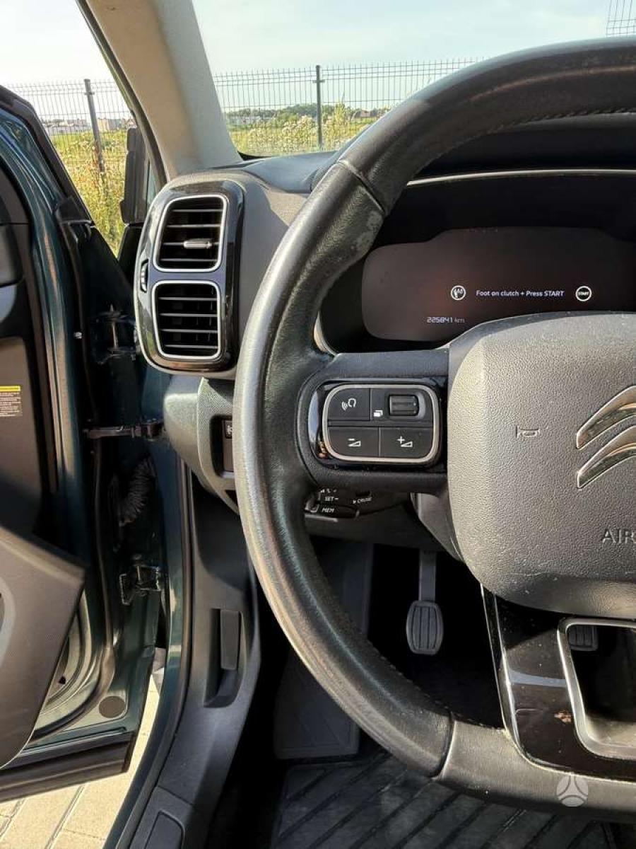 Zils Citroen C5 Aircross 2020 Kauņa, ar dzinēja tilpumu 1.50 L un nobraukumu 226 tūkst. km par 10300 €, foto 24 vietnē AUTOMOTO.COM.LV